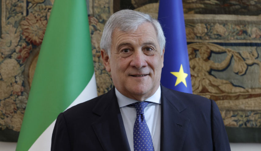 Tajani : Tajani :