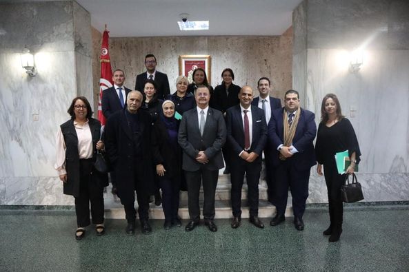 Ali Mrabet tient une séance de travail avec le bureau de l’Ordre des ...