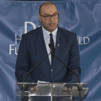 Le journaliste tunisien Abdel Aziz Hali remporte le 1er Prix du Labour ...