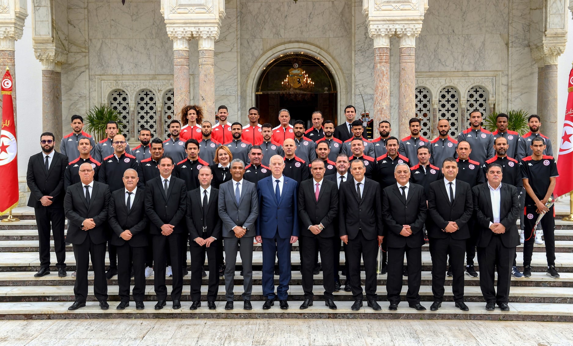 Kaïs Saïed accueille au Palais de Carthage l’équipe nationale de football Kaïs Saïed accueille au Palais de Carthage l’équipe nationale de football